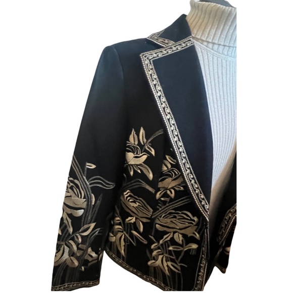 Peter Nygard | Jackets & Coats | Peter Nygard Heavily Embroidered ...